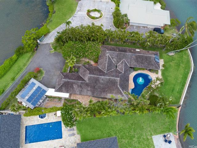5949 Kalanianaʻole Hwy, Honolulu, HI 96821 | MLS #202505 | Compass