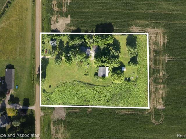 5949 Roach Road