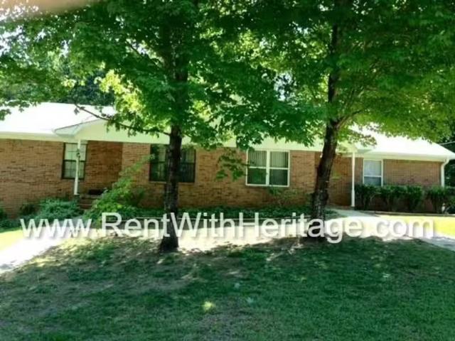 59404811 1700 Nutmeg St
