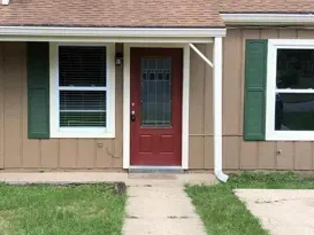 5940 Mona Ln, 2 beds, 2 full baths
