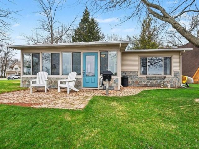 5940 E George St, Syracuse, IN 46567