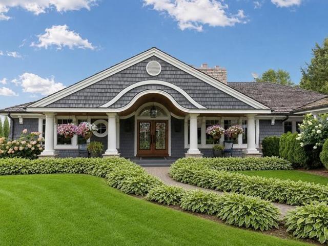 5940 Loring Dr, Mound, MN 55364