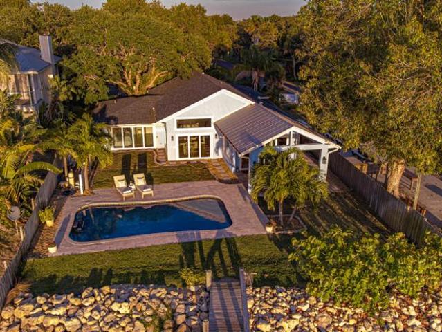 5940 Riverside Dr, Melbourne Beach, FL 32951