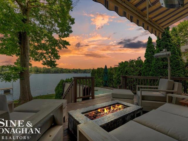5940 Silver Birch Road