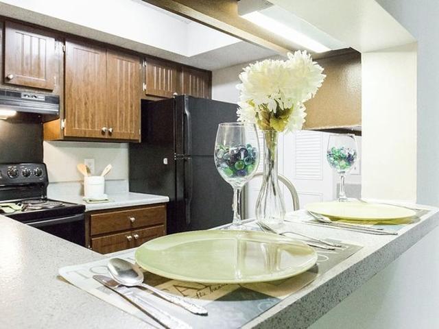 5940 Singleton Rd, Norcross, GA 30093