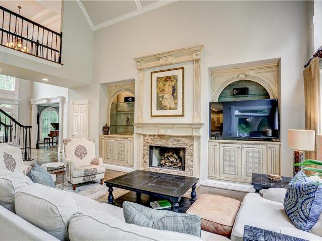 5940 Whitestone Lane