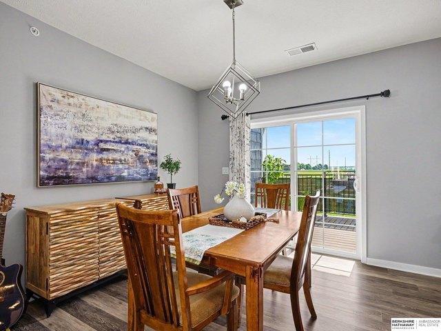 5941 N 158th Ct Unit 105, Omaha, NE 68116