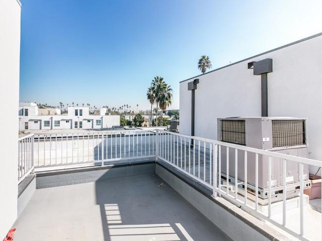 5941 Barton Ave, Unit 102, Los Angeles, CA 90038 | MLS #SB26075 | Compass