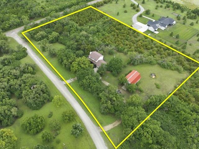 5941 SW Lago Cir, Augusta, KS 67010