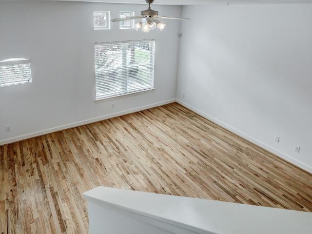 5941 South Loop E 1002