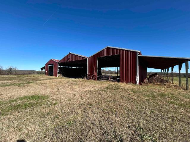 5943 Buttercreek Road