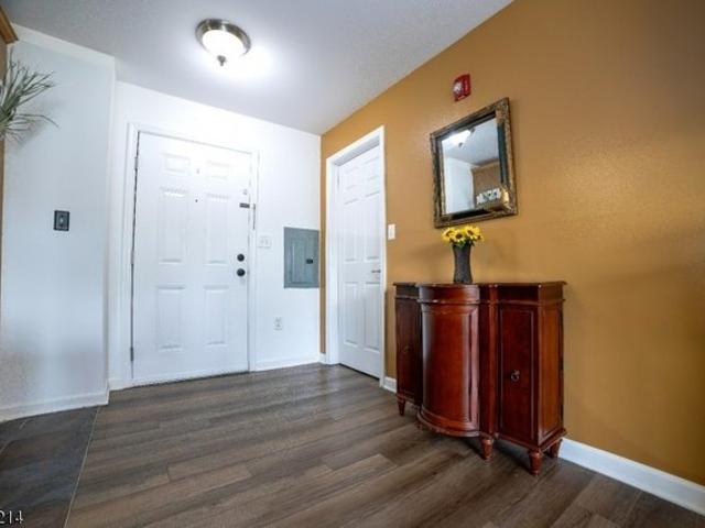 594 596 Jefferson Ave Unit 203, Elizabeth City, NJ 07201