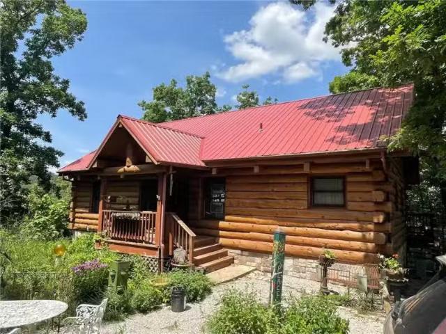 594 COUNTY ROAD 2462, BERRYVILLE, AR 72616