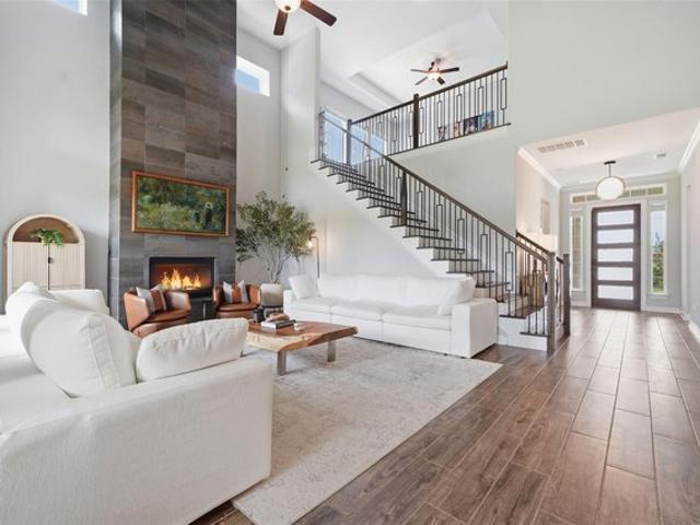 594 Baretta Loop, Buda, TX 78610