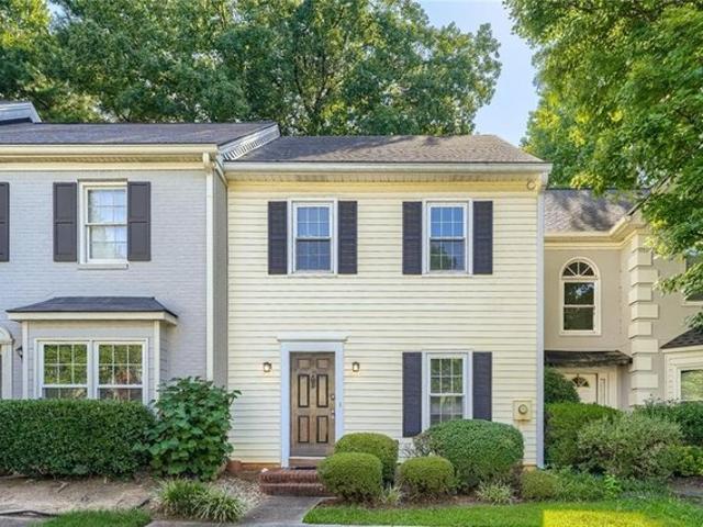 594 Harcourt Pl SE, Marietta, GA 30067