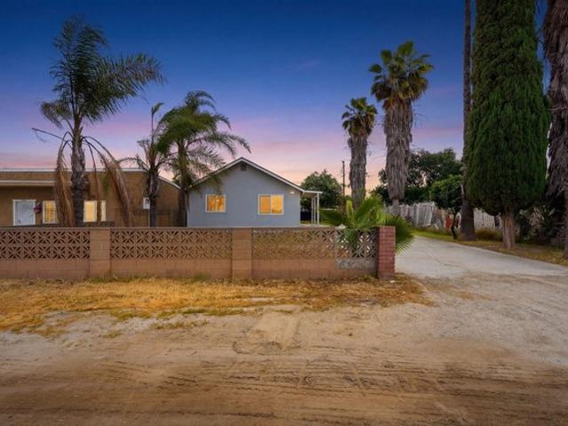 594 N Front, Earlimart, CA 93219