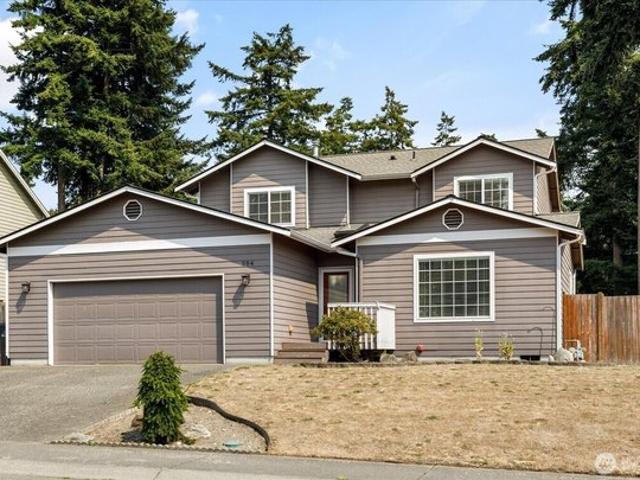 594 SW Regency Dr, Oak Harbor, WA 98277