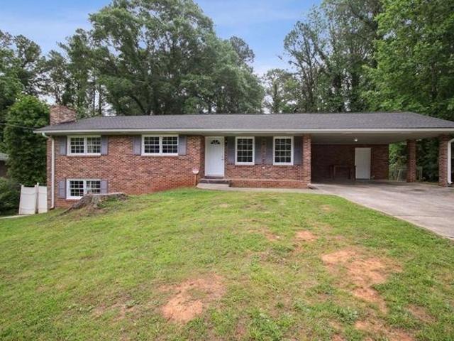 5954 Malibu Dr, Morrow, GA 30260