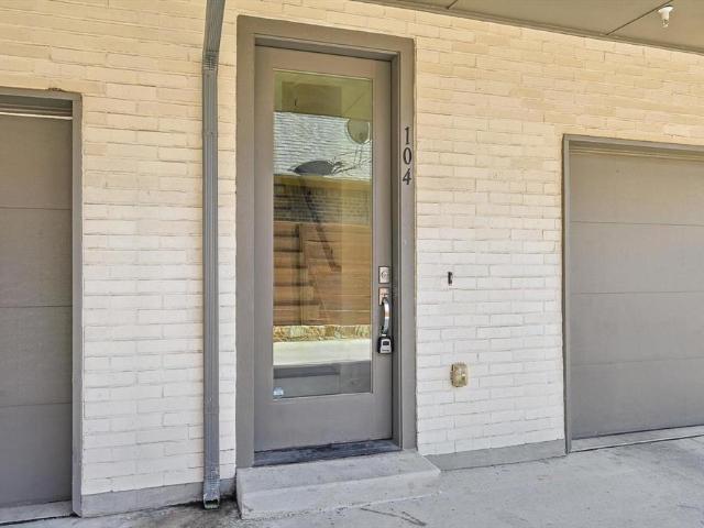 5954 Lewis St, Unit 104, Dallas, TX 75206 | MLS #21221 | Compass