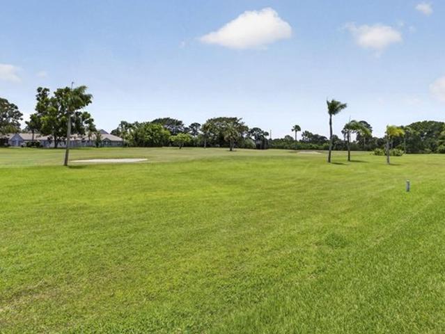 5954 SE Franklin Pl, Hobe Sound, FL 33455