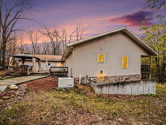 5955 Birchwood Trl, Lake, MI 48632