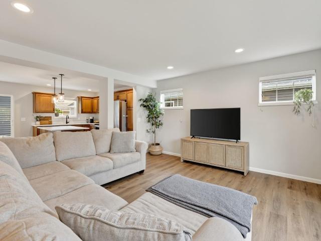 5955 Vintage Birch Way