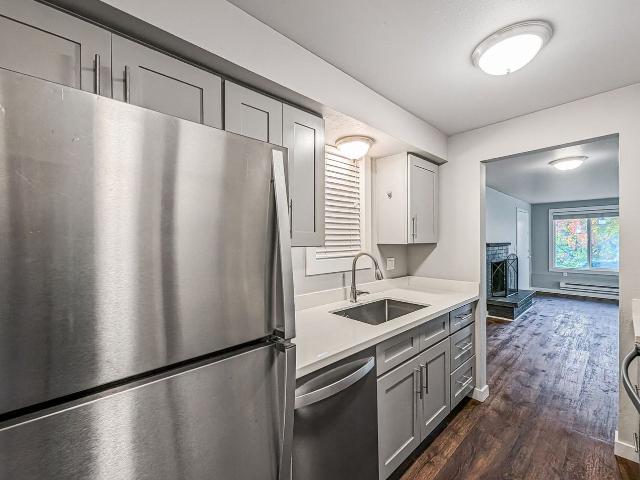 5956 Fauntleroy Way SW 2 Bedroom Apartment for Rent at 5956 Fauntleroy Way Sw, Seattle, WA 98136 Fairmount Park
