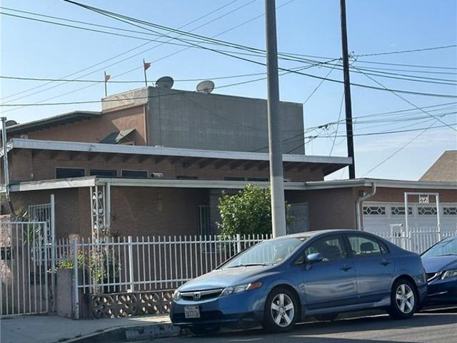 5958 Alamo Ave, Maywood, CA 90270