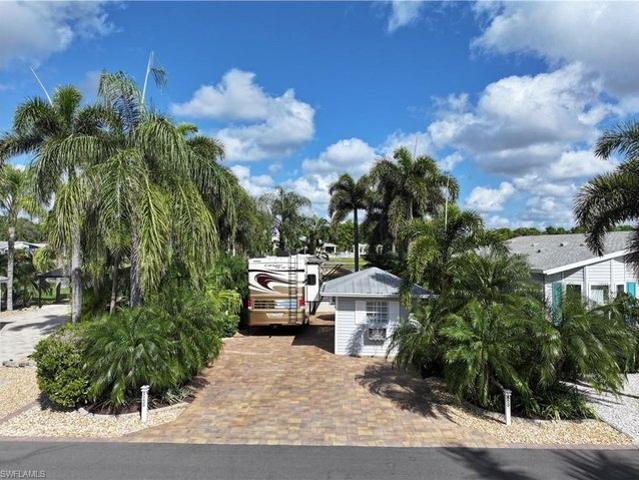 5958 Brightwood Dr Lot 53, Fort Myers, FL 33905