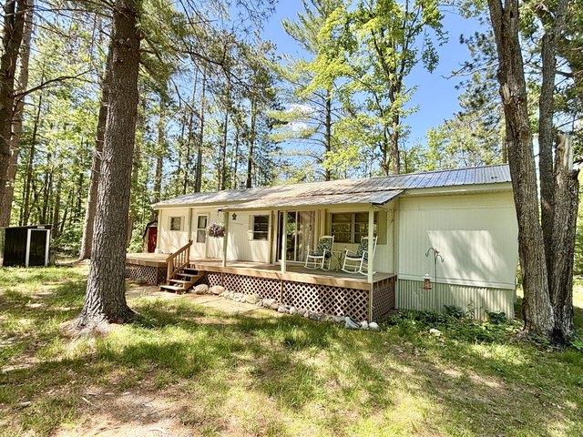 5958 Grandview Rd, Lewiston, MI 49756