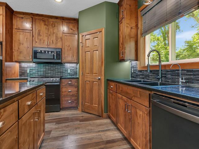 5958 Hidden Lane