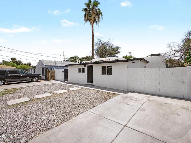 5959 w gardenia avenue