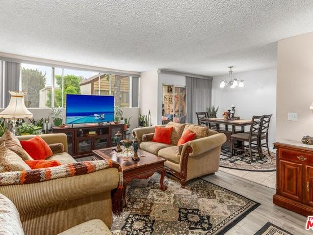 5950 Canterbury Dr Apt C209, Culver City, CA 90230