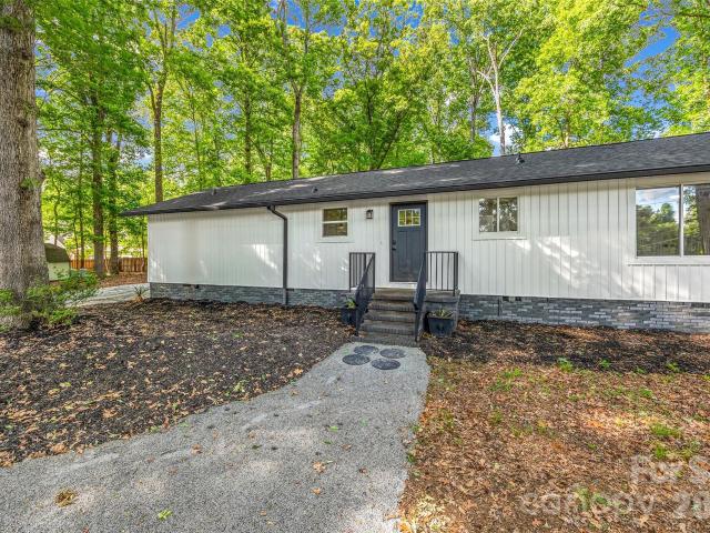 5950 Lake Wylie Rd, Clover, SC 29710 | MLS #4376 | Compass