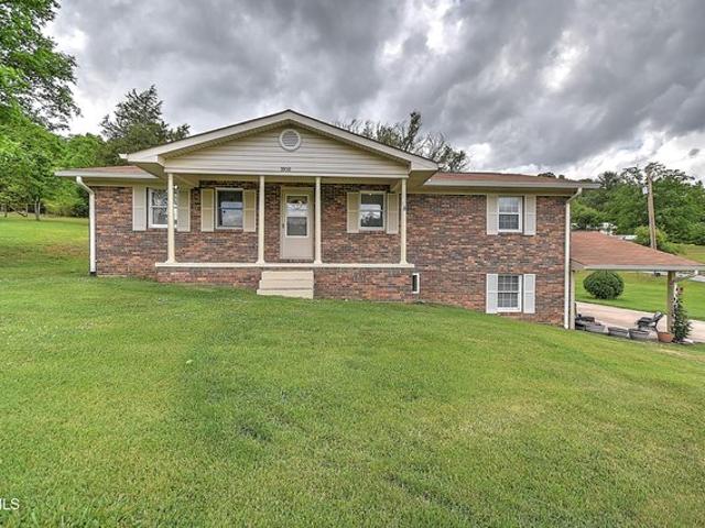 5950 Lone Star Rd, Kingsport, TN 37660