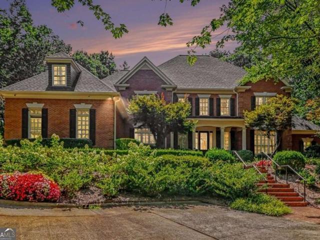5950 Long Island Dr NW, Atlanta, GA 30328