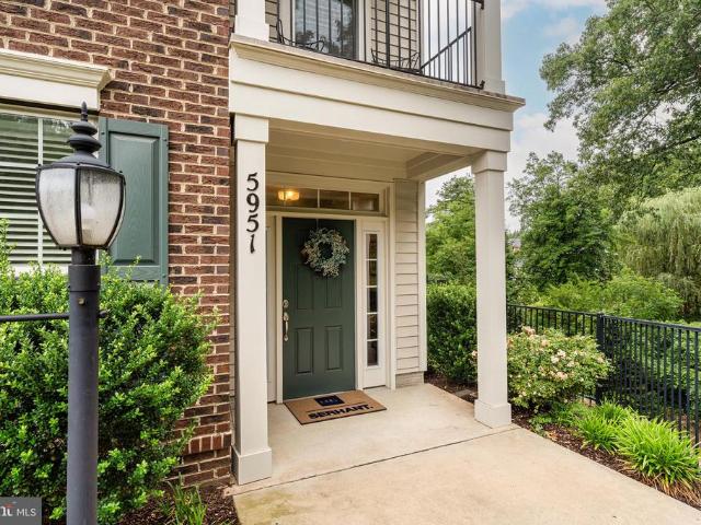 5951 Clapton Court
