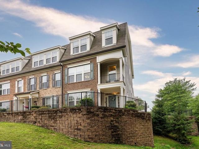 5951 Clapton Ct, Alexandria, VA 22310