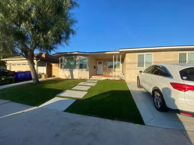 59527718 4941 63rd St