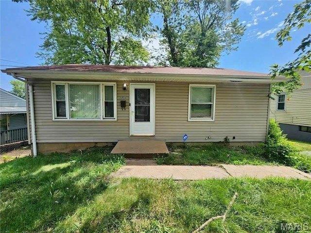 5952 Hancock Ave, Berkeley, MO 63134