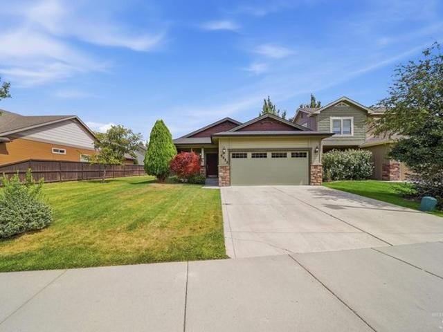 5952 S Red Crest Ave, Boise, ID 83709