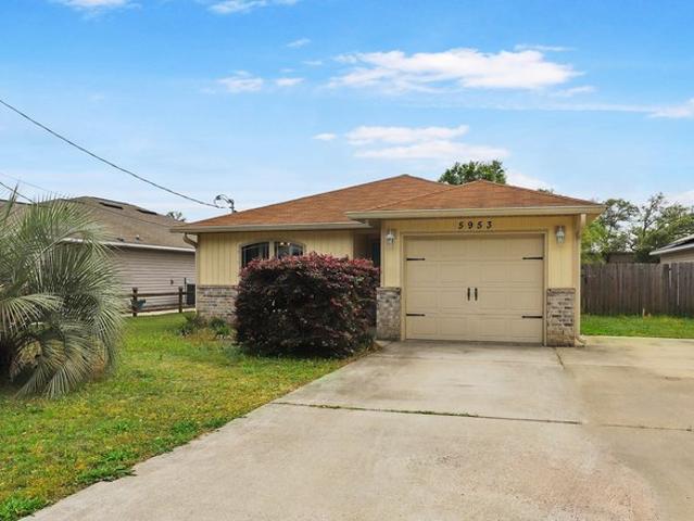 5953 Fairlands Rd, Milton, FL 32583