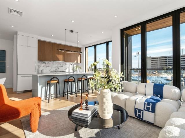595 Albany St, Unit 401, Boston, MA 02118 | MLS #73503 | Compass