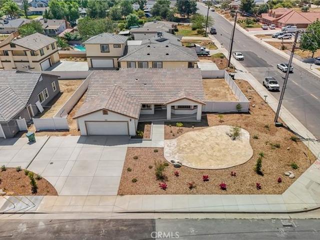 595 E 12th St, Beaumont, CA 92223