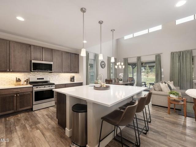 595 Elk Track Cir, Granby, CO 80446