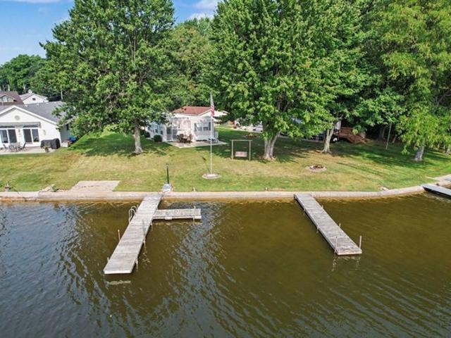 595 Sassafrass Dr, Coldwater, MI 49036