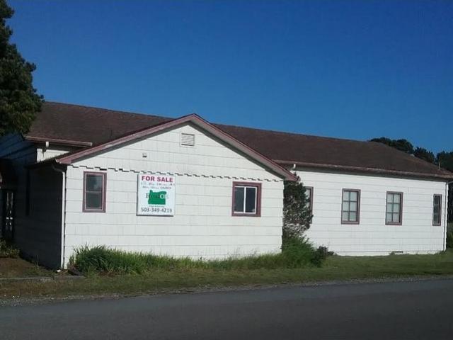 595 SW 11TH ST
