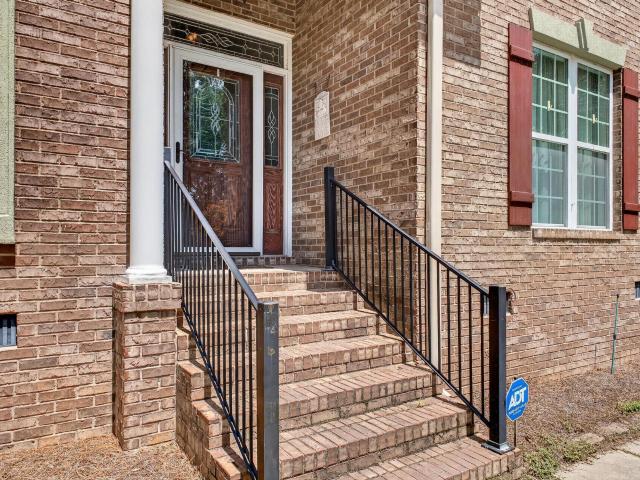 595 Parkside Drive
