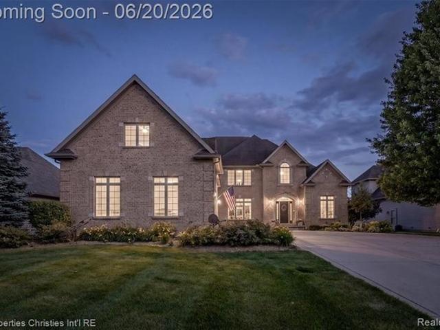 595 Ridge Point Dr, Dundee Vlg, MI 48131