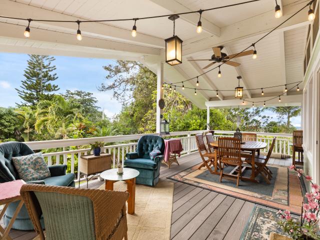 595 W Kawailani St, Hilo, HI 96720 | MLS #726496 | Compass